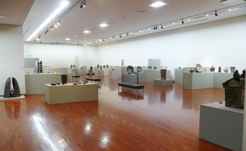 Yomitan’s trademark Yachimun Pottery on display | Okinawanderer Okinawa ...