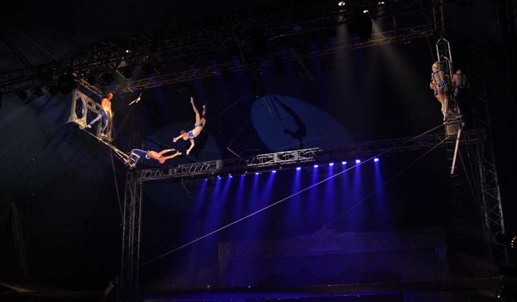 POP Circus dazzles, thrills Okinawa crowds | Okinawanderer Okinawa News ...